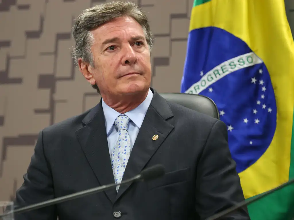 Por maioria, STF valida decisão de Moraes e mantém Collor preso