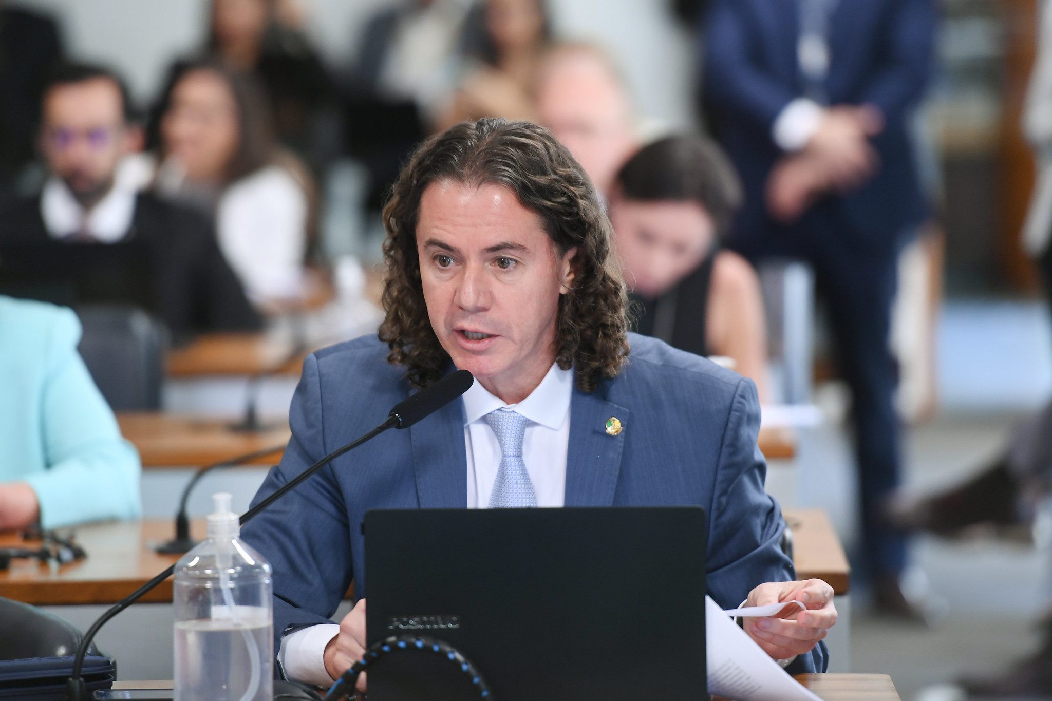 Projeto de lei que regulamenta a figura do devedor contumaz é aprovado ...