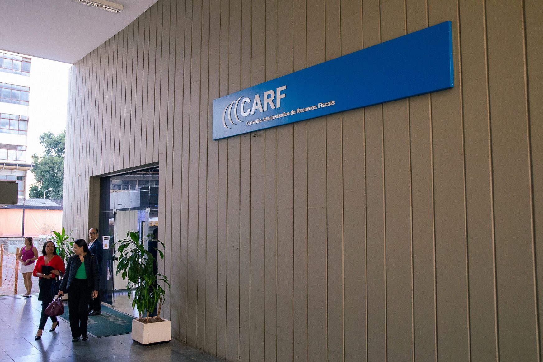 Carf determina que Receita analise pedido de restituição de empresa com ...